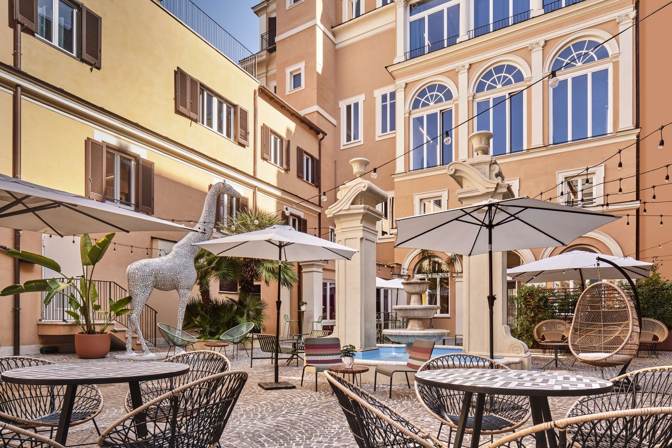 Unusual and design boutique hostel in JO&JOE Roma - JO&JOE